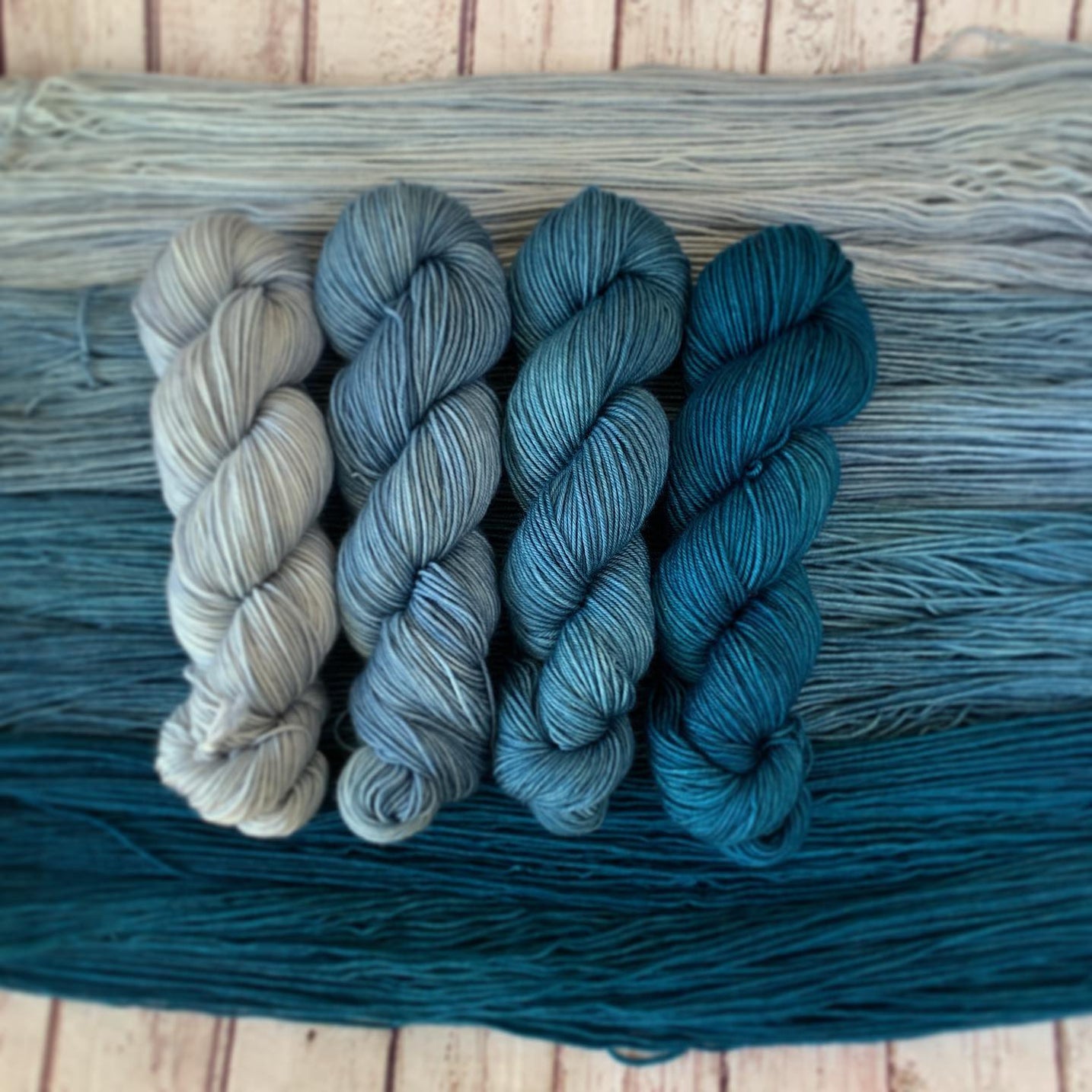 Fade Névé – Goosey Fibers